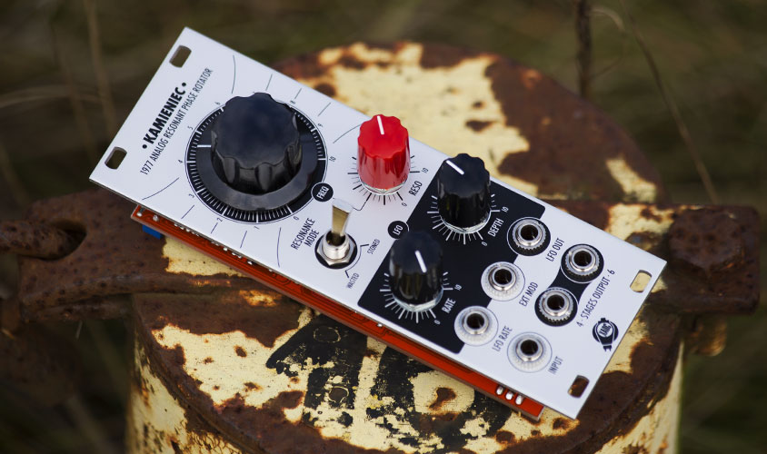 XAOC Devices Kamieniec Analog Resonant Phase Rotator effects FX unit ...